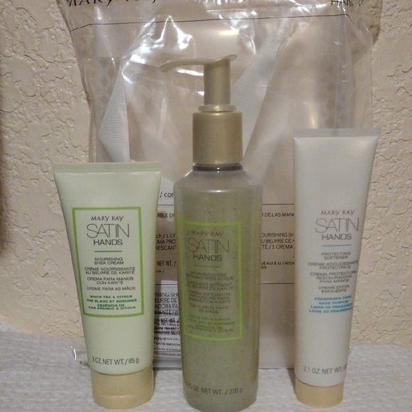 Mary Kay | Skincare | Mary Kay Satin Hands Trio Set | Poshmark